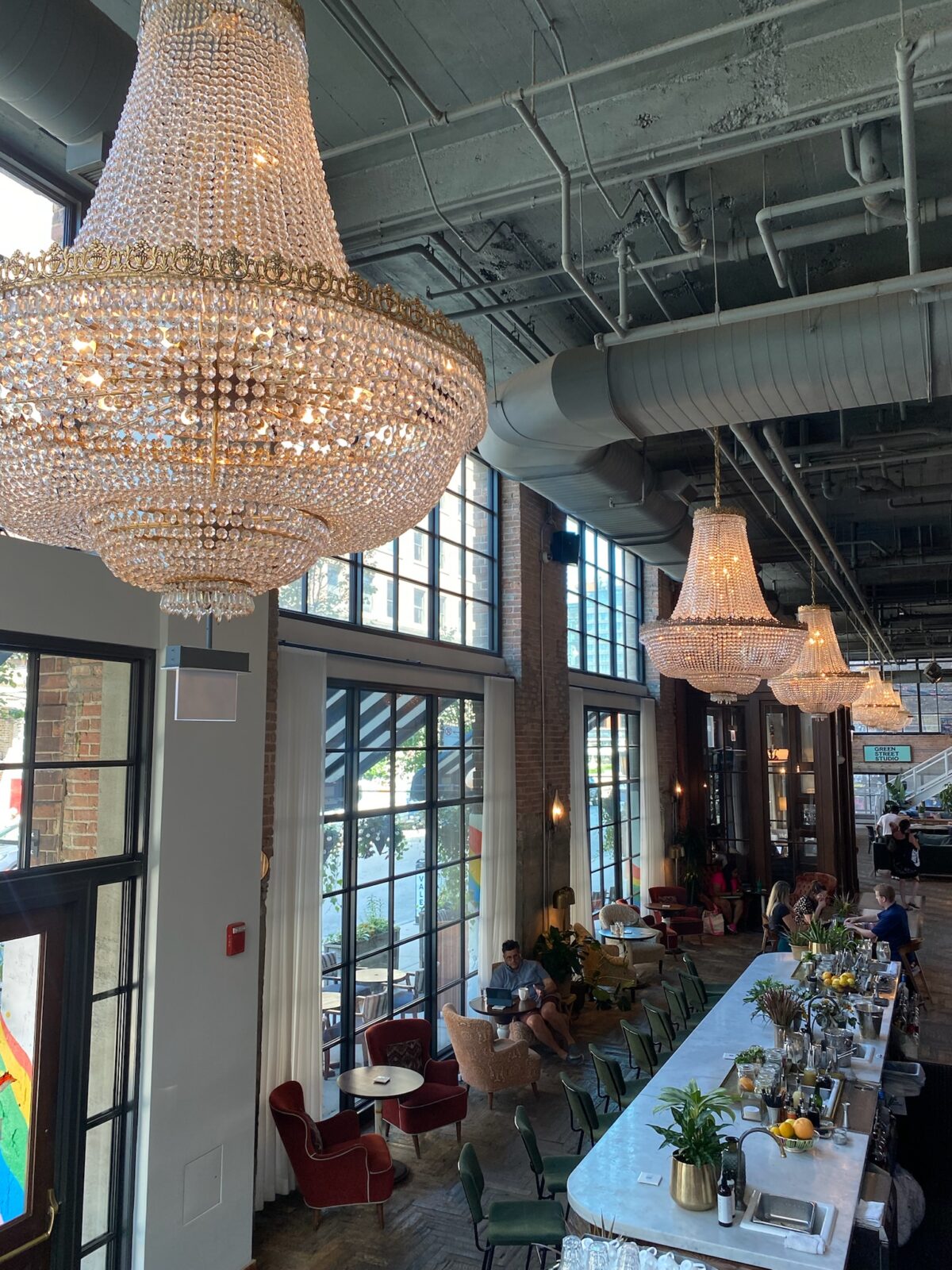 Mother’s Day Guide to Chicago’s Best Afternoon Teas - The Chicago Good Life